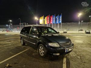 Black Chrysler Grand Voyager 2001 in Vilnius, with an engine capacity of 2.50 L and mileage of 299 thousand km for 1250 €, photo 2 on AUTOMOTO.COM.LV