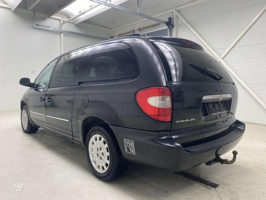 Melns Chrysler Grand Voyager 2001 Radviliškis, ar dzinēja tilpumu 3.30 L un nobraukumu 264 tūkst. km par 950 €, foto 4 vietnē AUTOMOTO.COM.LV