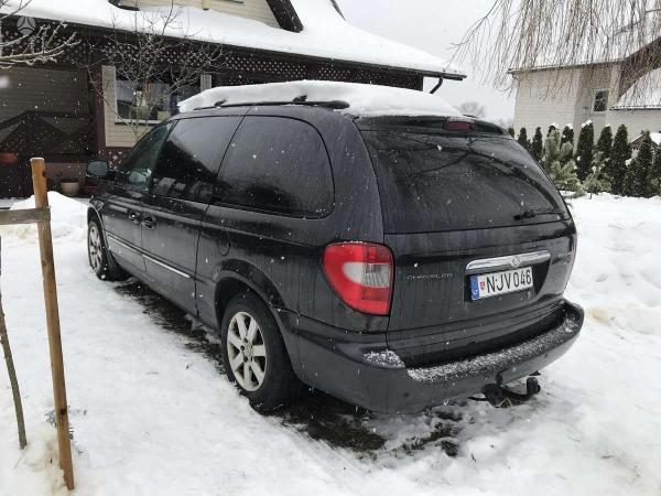Melns Chrysler Grand Voyager 2002 Varėna, ar dzinēja tilpumu 2.50 L un nobraukumu 465 tūkst. km par 550 €, foto 2 vietnē AUTOMOTO.COM.LV