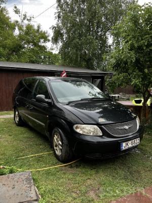 Black Chrysler Grand Voyager 2002 in Riga, with an engine capacity of 2.40 L and mileage of 280 thousand km for 790 €, photo  on AUTOMOTO.COM.LV