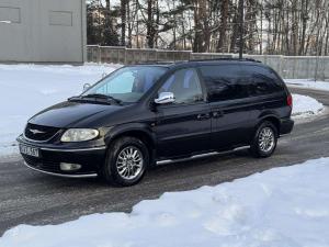 Melns Chrysler Grand Voyager 2003 Viļņa, ar dzinēja tilpumu 2.43 L un nobraukumu 155 tūkst. km par 2900 €, foto 4 vietnē AUTOMOTO.COM.LV