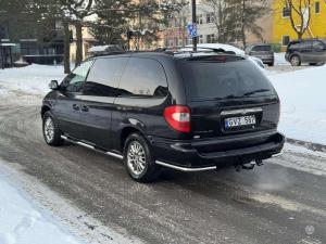 Melns Chrysler Grand Voyager 2003 Viļņa, ar dzinēja tilpumu 2.43 L un nobraukumu 155 tūkst. km par 2900 €, foto 7 vietnē AUTOMOTO.COM.LV