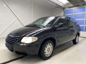 Melns Chrysler Grand Voyager 2004 Radviliškis, ar dzinēja tilpumu 2.40 L un nobraukumu 217 tūkst. km par 1996 €, foto  vietnē AUTOMOTO.COM.LV