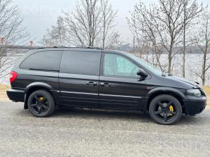 Melns Chrysler Grand Voyager 2006 Rīga, ar dzinēja tilpumu 2.80 L un nobraukumu 370 tūkst. km par 3000 €, foto 5 vietnē AUTOMOTO.COM.LV