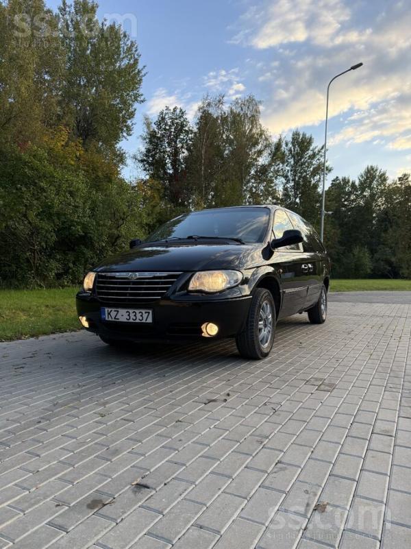 Melns Chrysler Grand Voyager 2006 Tukums, ar dzinēja tilpumu 2.80 L un nobraukumu 392 tūkst. km par 1700 €, foto 2 vietnē AUTOMOTO.COM.LV