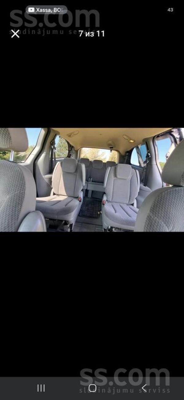 Black Chrysler Grand Voyager 2006 in Rezekne, with an engine capacity of 2.80 L and mileage of 26 thousand km for 1900 €, photo 4 on AUTOMOTO.COM.LV