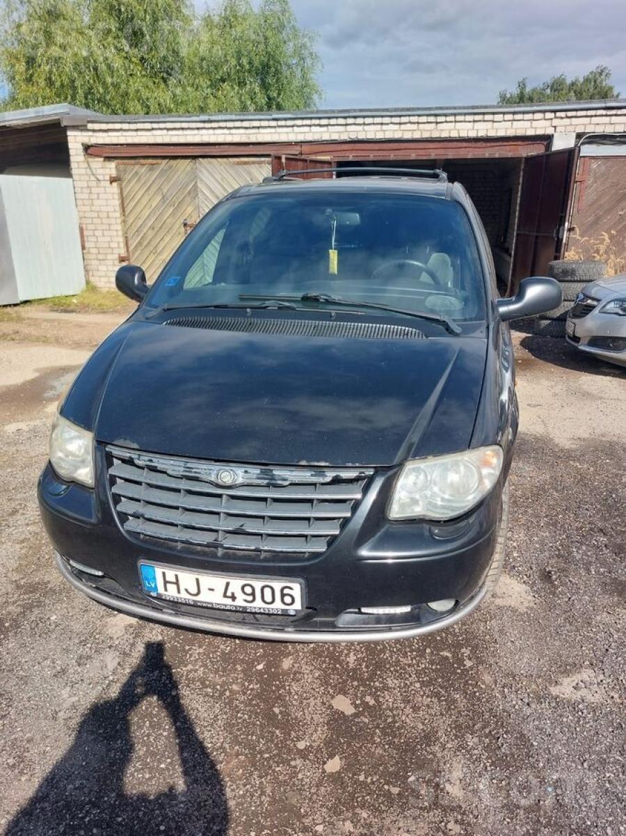 Melns Chrysler Grand Voyager 2006 Bauska, ar dzinēja tilpumu 2.80 L un nobraukumu 368 tūkst. km par 800 €, foto 1 vietnē AUTOMOTO.COM.LV