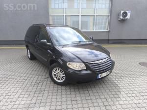 Melns Chrysler Grand Voyager 2006 Rīga, ar dzinēja tilpumu 3.30 L un nobraukumu 282 tūkst. km par 2390 €, foto  vietnē AUTOMOTO.COM.LV