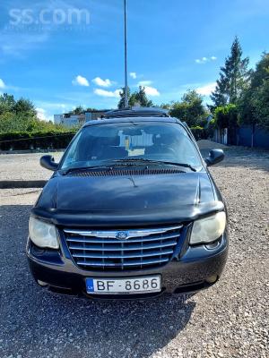 Chrysler Grand Voyager 2006 Rīga vietnē Melns Chrysler Grand Voyager 2006 Rīga, ar dzinēja tilpumu 2.80 L un nobraukumu 317 tūkst. km par 1350 €, foto 1 vietnē AUTOMOTO.COM.LV