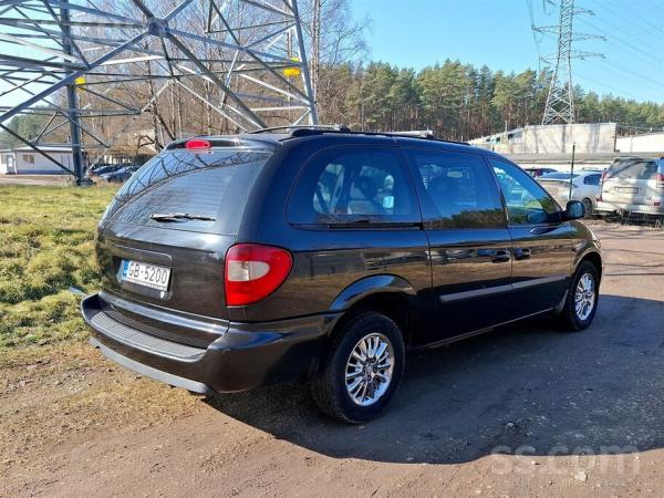 Black Chrysler Grand Voyager 2006 in Riga, with an engine capacity of 2.80 L and mileage of 256 thousand km for 780 €, photo 8 on AUTOMOTO.COM.LV