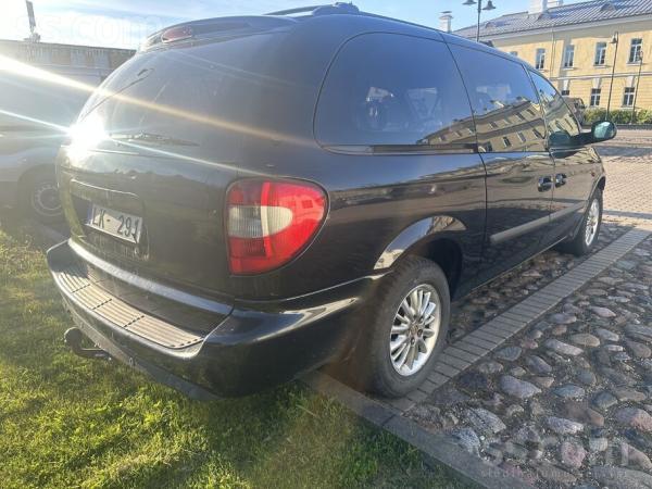 Melns Chrysler Grand Voyager 2007 Daugavpils, ar dzinēja tilpumu 2.80 L un nobraukumu 359 tūkst. km par 1800 €, foto 4 vietnē AUTOMOTO.COM.LV