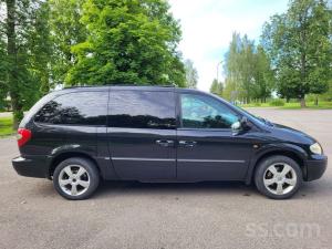 Melns Chrysler Grand Voyager 2007 Rīga, ar dzinēja tilpumu 2.80 L un nobraukumu 249 tūkst. km par 3399 €, foto 5 vietnē AUTOMOTO.COM.LV