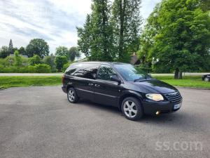 Melns Chrysler Grand Voyager 2007 Rīga, ar dzinēja tilpumu 2.80 L un nobraukumu 249 tūkst. km par 3399 €, foto 6 vietnē AUTOMOTO.COM.LV