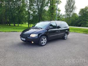 Melns Chrysler Grand Voyager 2007 Rīga, ar dzinēja tilpumu 2.80 L un nobraukumu 249 tūkst. km par 3399 €, foto 8 vietnē AUTOMOTO.COM.LV