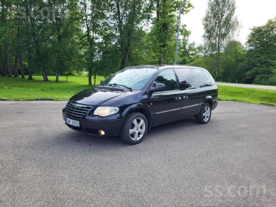 Melns Chrysler Grand Voyager 2007 Rīga, ar dzinēja tilpumu 2.80 L un nobraukumu 249 tūkst. km par 3399 €, foto 8 vietnē AUTOMOTO.COM.LV