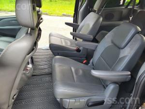 Melns Chrysler Grand Voyager 2007 Rīga, ar dzinēja tilpumu 2.80 L un nobraukumu 249 tūkst. km par 3399 €, foto 11 vietnē AUTOMOTO.COM.LV