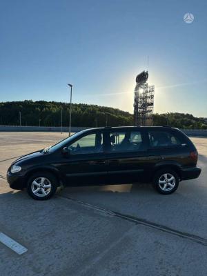 Melns Chrysler Grand Voyager 2007 Viļņa, ar dzinēja tilpumu 2.78 L un nobraukumu 419 tūkst. km par 1600 €, foto 3 vietnē AUTOMOTO.COM.LV