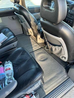 Melns Chrysler Grand Voyager 2007 Viļņa, ar dzinēja tilpumu 2.78 L un nobraukumu 419 tūkst. km par 1600 €, foto 8 vietnē AUTOMOTO.COM.LV