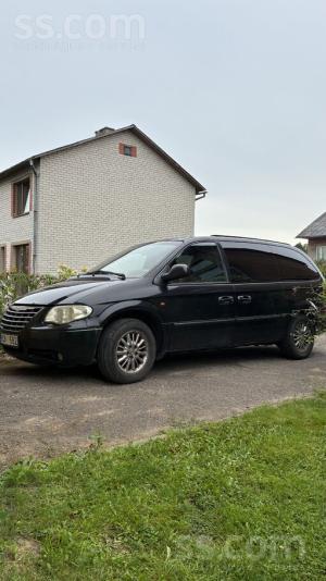 Melns Chrysler Grand Voyager 2007 Valmiera, ar dzinēja tilpumu 2.80 L un nobraukumu 365 tūkst. km par 2250 €, foto  vietnē AUTOMOTO.COM.LV