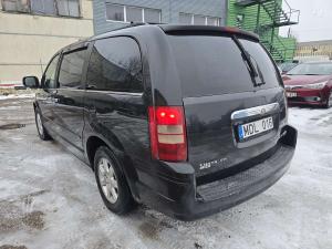 Melns Chrysler Grand Voyager 2008 Viļņa, ar dzinēja tilpumu 2.78 L un nobraukumu 400 tūkst. km par 1600 €, foto 3 vietnē AUTOMOTO.COM.LV