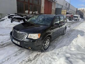 Black Chrysler Grand Voyager 2008 in Vilnius, with an engine capacity of 2.78 L and mileage of 33 thousand km for 3999 €, photo  on AUTOMOTO.COM.LV