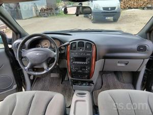 Black Chrysler Grand Voyager 2008 in Valmiera, with an engine capacity of 2.80 L and mileage of 312 thousand km for 2400 €, photo 9 on AUTOMOTO.COM.LV