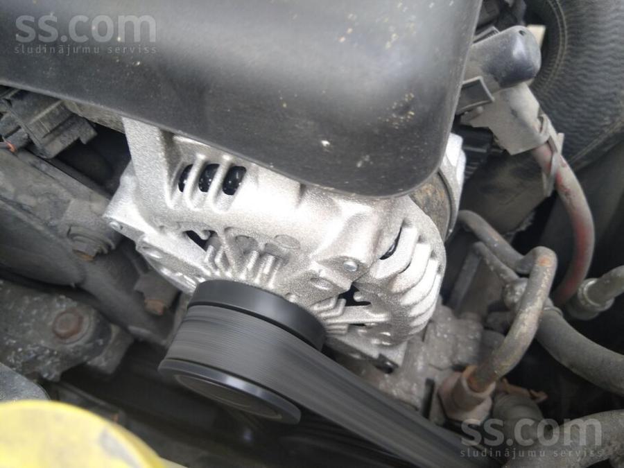 Melns Chrysler Grand Voyager 2008 Rīga, ar dzinēja tilpumu 2.80 L un nobraukumu 367 tūkst. km par 3099 €, foto 15 vietnē AUTOMOTO.COM.LV
