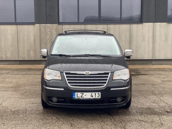 Melns Chrysler Grand Voyager 2008 Rīga, ar dzinēja tilpumu 2.80 L un nobraukumu 232 tūkst. km par 4990 €, foto 2 vietnē AUTOMOTO.COM.LV