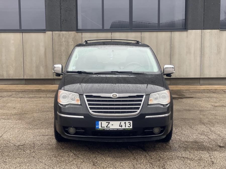 Melns Chrysler Grand Voyager 2008 Rīga, ar dzinēja tilpumu 2.80 L un nobraukumu 232 tūkst. km par 4990 €, foto 3 vietnē AUTOMOTO.COM.LV