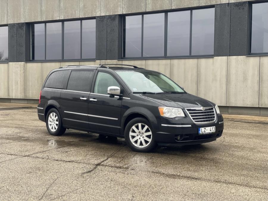 Melns Chrysler Grand Voyager 2008 Rīga, ar dzinēja tilpumu 2.80 L un nobraukumu 232 tūkst. km par 4990 €, foto 4 vietnē AUTOMOTO.COM.LV
