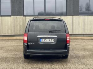 Melns Chrysler Grand Voyager 2008 Rīga, ar dzinēja tilpumu 2.80 L un nobraukumu 232 tūkst. km par 4990 €, foto 6 vietnē AUTOMOTO.COM.LV