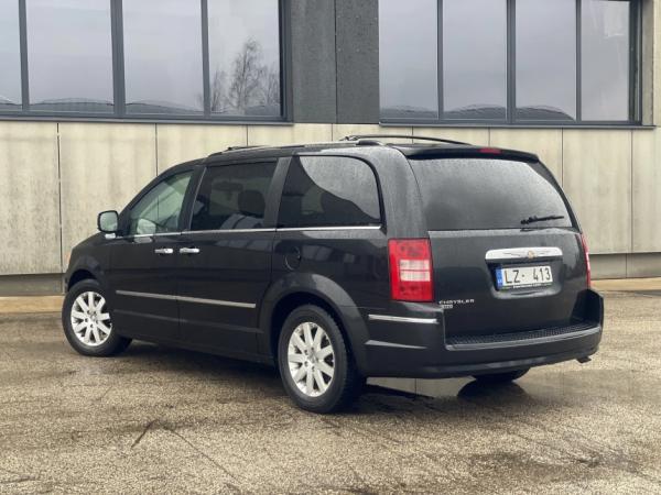 Melns Chrysler Grand Voyager 2008 Rīga, ar dzinēja tilpumu 2.80 L un nobraukumu 232 tūkst. km par 4990 €, foto 6 vietnē AUTOMOTO.COM.LV