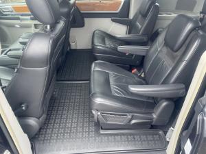 Melns Chrysler Grand Voyager 2008 Rīga, ar dzinēja tilpumu 2.80 L un nobraukumu 232 tūkst. km par 4990 €, foto 21 vietnē AUTOMOTO.COM.LV