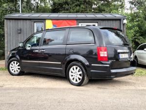Melns Chrysler Grand Voyager 2008 Rīga, ar dzinēja tilpumu 2.80 L un nobraukumu 289 tūkst. km par 3200 €, foto 5 vietnē AUTOMOTO.COM.LV