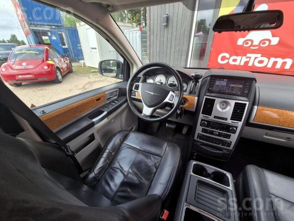 Melns Chrysler Grand Voyager 2008 Rīga, ar dzinēja tilpumu 2.80 L un nobraukumu 289 tūkst. km par 3200 €, foto 6 vietnē AUTOMOTO.COM.LV