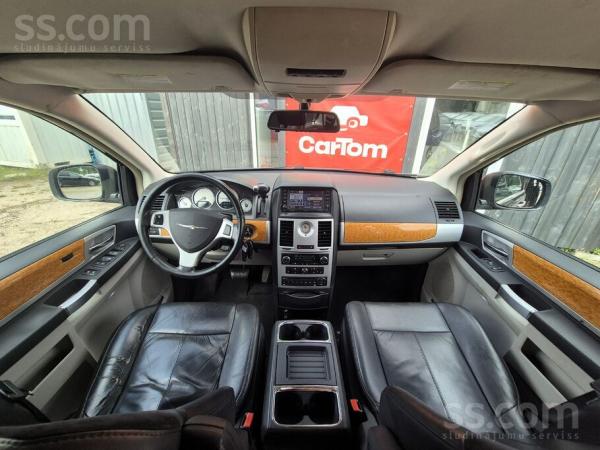 Melns Chrysler Grand Voyager 2008 Rīga, ar dzinēja tilpumu 2.80 L un nobraukumu 289 tūkst. km par 3200 €, foto 7 vietnē AUTOMOTO.COM.LV