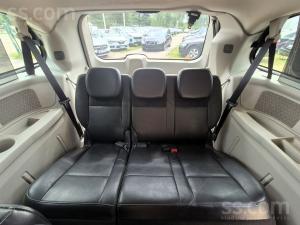 Melns Chrysler Grand Voyager 2008 Rīga, ar dzinēja tilpumu 2.80 L un nobraukumu 289 tūkst. km par 3200 €, foto 14 vietnē AUTOMOTO.COM.LV