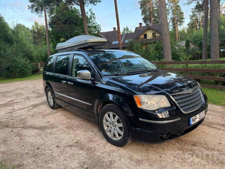 Melns Chrysler Grand Voyager 2008 Rīga, ar dzinēja tilpumu 2.80 L un nobraukumu 0 tūkst. km par 1950 €, foto 3 vietnē AUTOMOTO.COM.LV