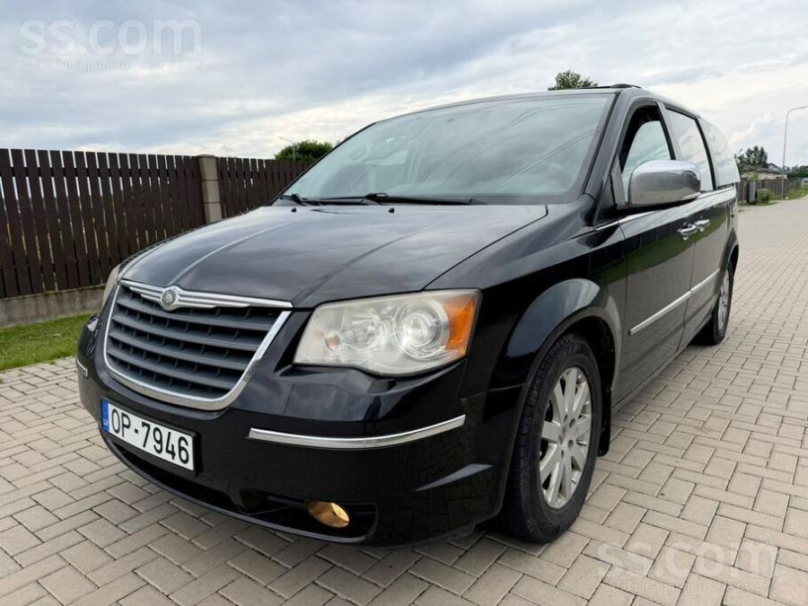 Black Chrysler Grand Voyager 2008 in Riga, with an engine capacity of 2.80 L and mileage of 0 thousand km for 1650 €, photo 1 on AUTOMOTO.COM.LV