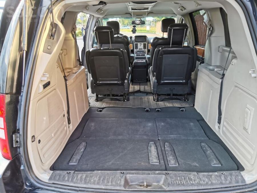 Melns Chrysler Grand Voyager 2008 Rīga, ar dzinēja tilpumu 3.80 L un nobraukumu 323 tūkst. km par 3900 €, foto 7 vietnē AUTOMOTO.COM.LV