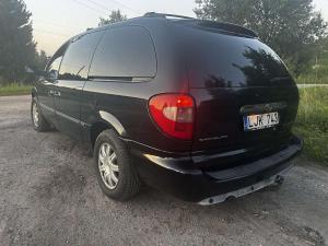 Black Chrysler Grand Voyager 2008 in Vilnius, with an engine capacity of 2.78 L and mileage of 269 thousand km for 1050 €, photo  on AUTOMOTO.COM.LV