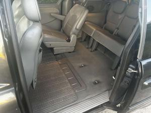 Black Chrysler Grand Voyager 2008 in Vilnius, with an engine capacity of 2.78 L and mileage of 269 thousand km for 1050 €, photo 15 on AUTOMOTO.COM.LV