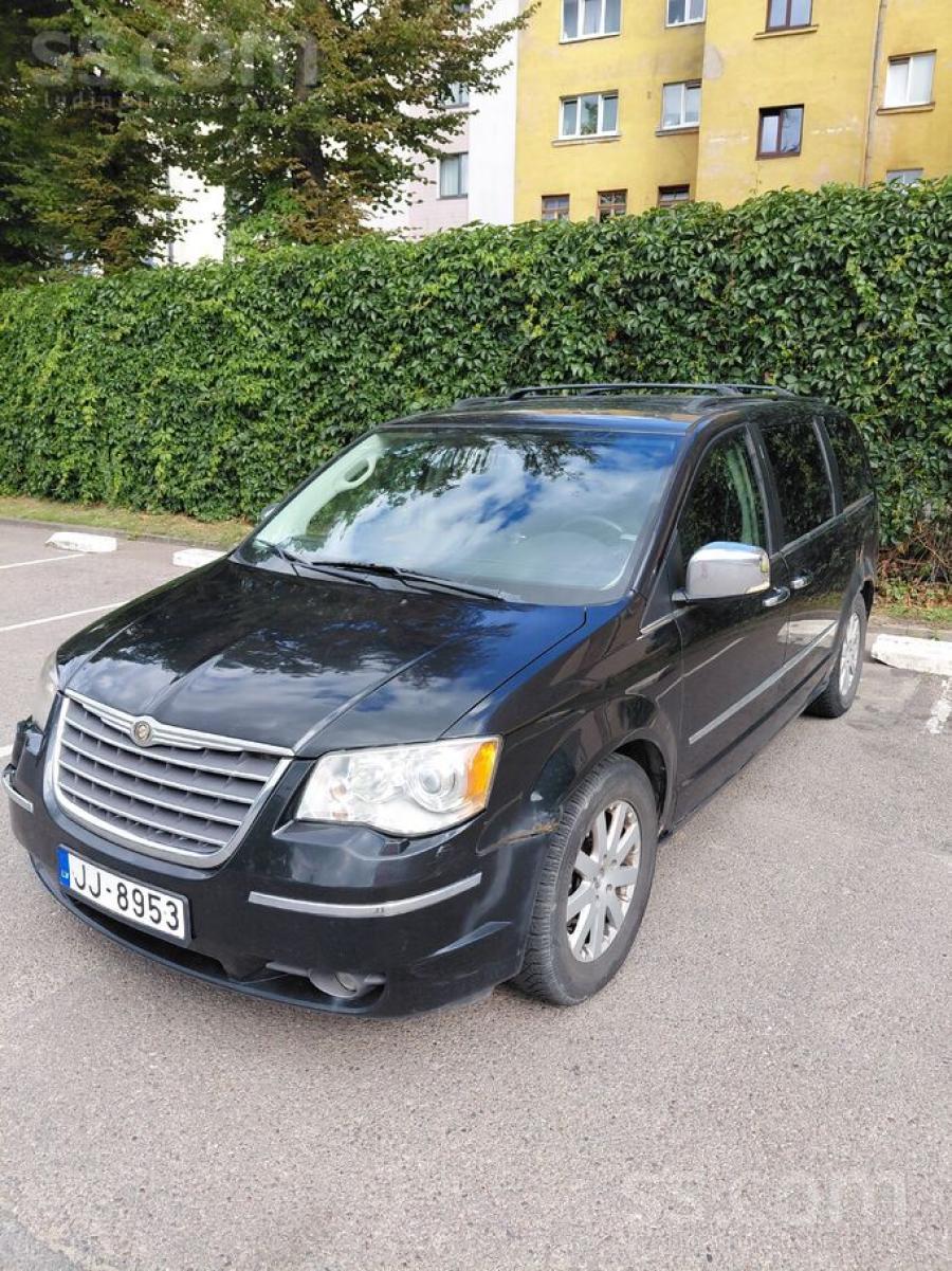 Melns Chrysler Grand Voyager 2008 Rīga, ar dzinēja tilpumu 2.80 L un nobraukumu 275 tūkst. km par 2500 €, foto 1 vietnē AUTOMOTO.COM.LV