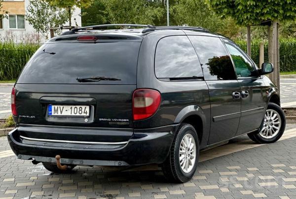 Черный Крайслер Гранд Вояджер 2008 в Елгава, объемом двигателя 2.80 л и пробегом 300 тыс. км за 1750 €, фото 5 на AUTOMOTO.COM.LV