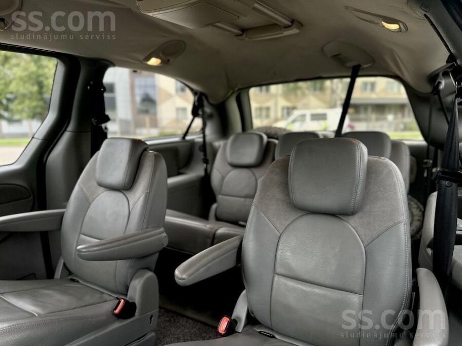 Melns Chrysler Grand Voyager 2008 Jelgava, ar dzinēja tilpumu 2.80 L un nobraukumu 300 tūkst. km par 1750 €, foto 10 vietnē AUTOMOTO.COM.LV
