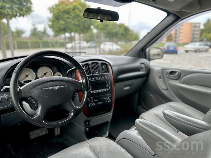 Melns Chrysler Grand Voyager 2008 Jelgava, ar dzinēja tilpumu 2.80 L un nobraukumu 300 tūkst. km par 1750 €, foto 11 vietnē AUTOMOTO.COM.LV