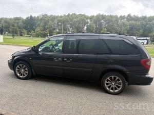 Melns Chrysler Grand Voyager 2008 Liepāja, ar dzinēja tilpumu 2.80 L un nobraukumu 0 tūkst. km par 2690 €, foto 4 vietnē AUTOMOTO.COM.LV