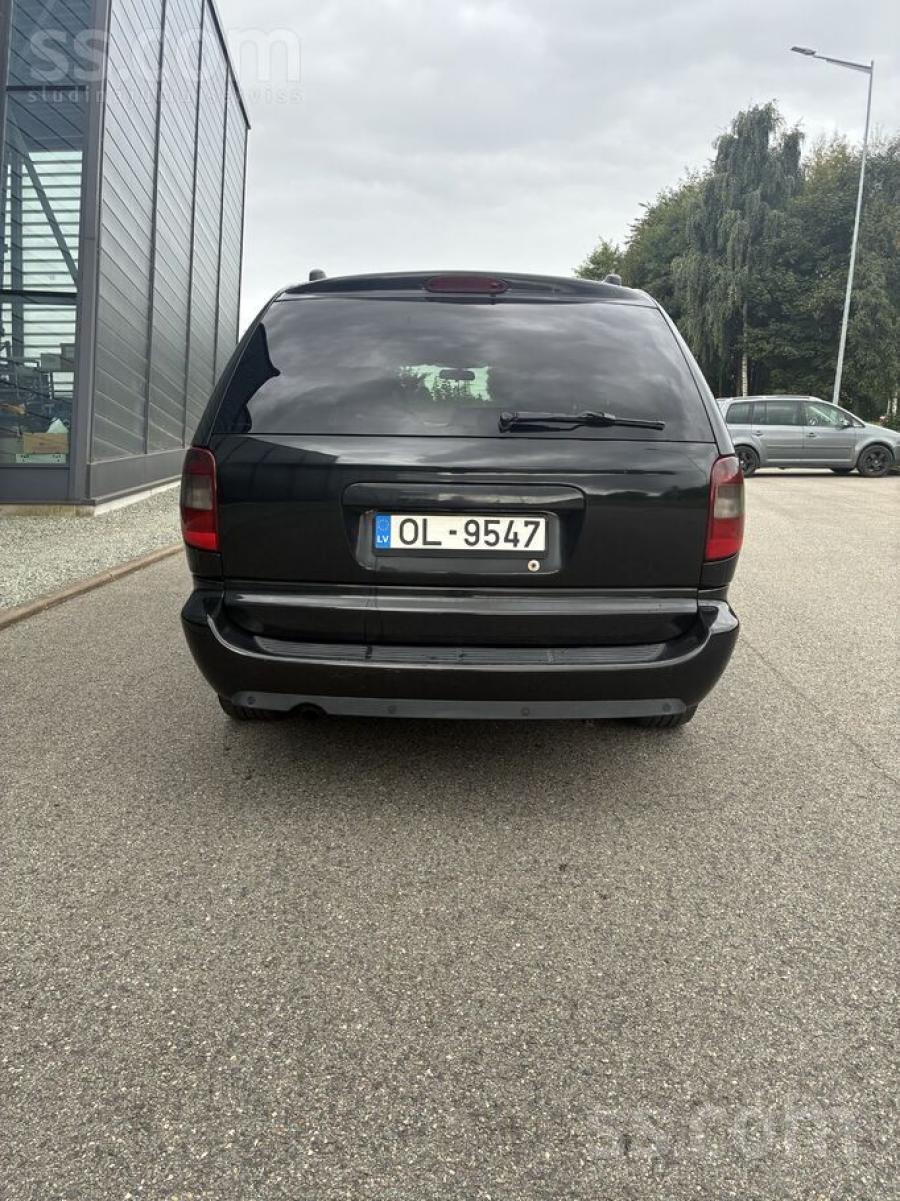 Melns Chrysler Grand Voyager 2008 Liepāja, ar dzinēja tilpumu 2.80 L un nobraukumu 0 tūkst. km par 2690 €, foto 6 vietnē AUTOMOTO.COM.LV