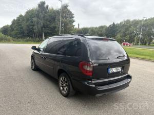 Melns Chrysler Grand Voyager 2008 Liepāja, ar dzinēja tilpumu 2.80 L un nobraukumu 0 tūkst. km par 2690 €, foto 7 vietnē AUTOMOTO.COM.LV