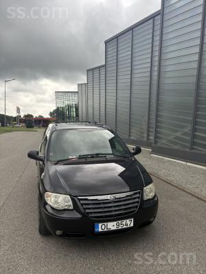 Melns Chrysler Grand Voyager 2008 Liepāja, ar dzinēja tilpumu 2.80 L un nobraukumu 0 tūkst. km par 2690 €, foto 8 vietnē AUTOMOTO.COM.LV
